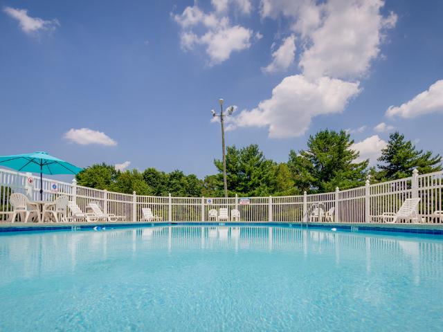 2 BR, 1 BA Apartment 1401 East Millbrook Road Unit 00225, Raleigh, NC 27609