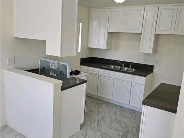 2 BR, 1 BA Apartment 1401 North F Street, San Bernardino, CA 92405