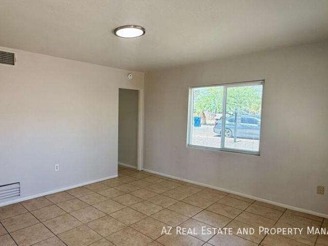 2 BR, 1 BA Apartment 1405 W Clarendon Ave, Phoenix, AZ 85013