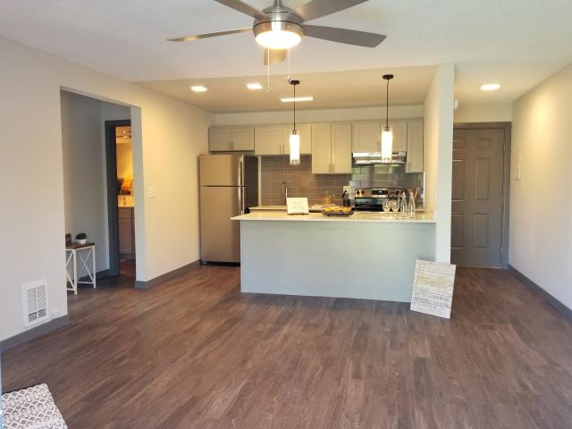 2 BR, 1 BA Apartment 1409 30th Street Southeast Unit 07 101, Auburn, WA 98002