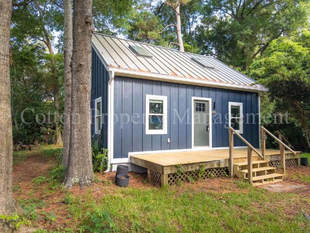 2 BR, 1 BA Apartment 1410 South 42nd Street, Wilmington, NC 28403