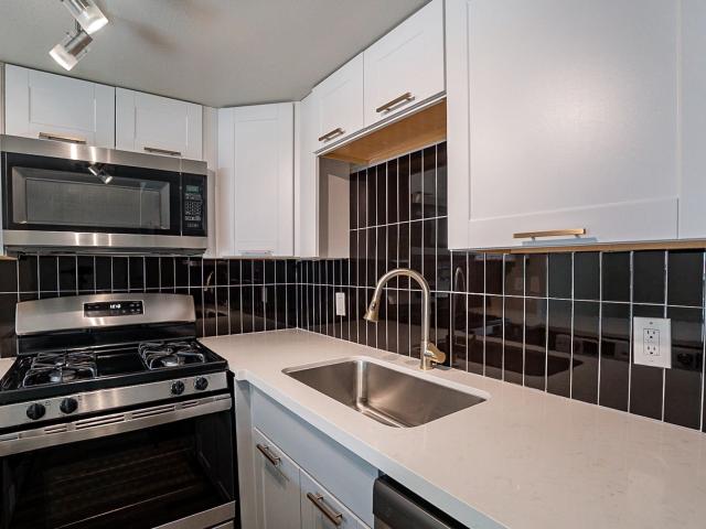 2 BR, 1 BA Apartment 1415 E Apache Blvd Unit 309, Tempe, AZ 85281