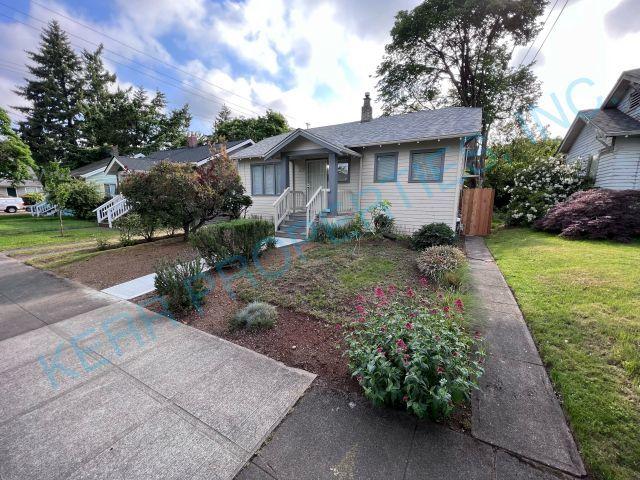 2 BR, 1 BA Apartment 1420 NE 53rd Ave Portland, OR 97213