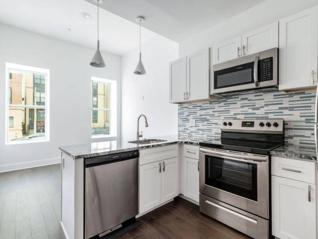 2 BR, 1 BA Apartment 1420 W Girard Ave Philadelphia, PA 19130