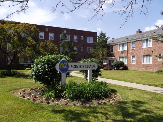 2 BR, 1 BA Apartment 14214 Cedar Road Unit 210W, Cleveland, OH 44118