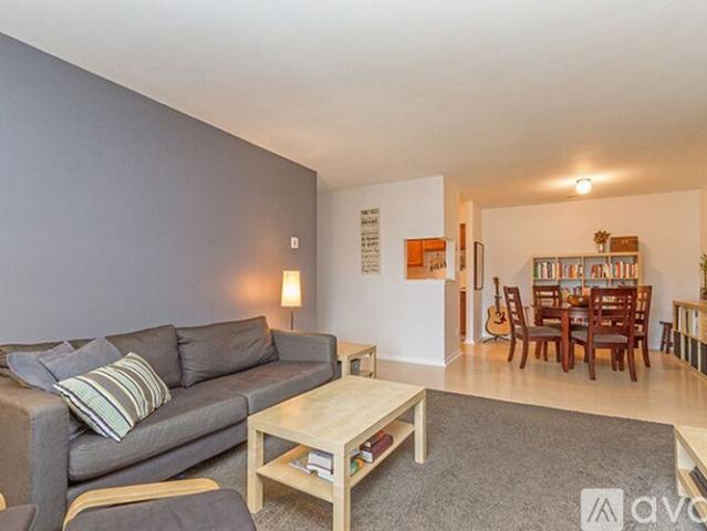 2 BR, 1 BA Apartment 1426 Stonebridge Circle, Unit K5, Wheaton, IL 60189