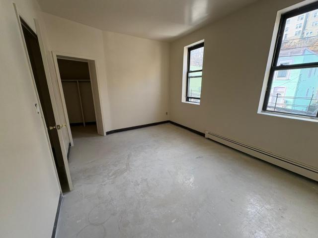 2 BR, 1 BA Apartment 142 Orchard St, Yonkers, NY 10703