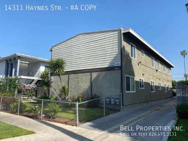 2 BR, 1 BA Apartment 14311 Haynes Str Van Nuys, CA 91401