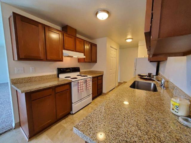 2 BR, 1 BA Apartment 14345 SW Walker Rd Unit C11, Beaverton, OR 97006