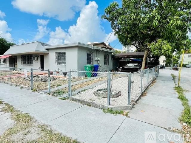 2 BR, 1 BA Apartment 1447 NW 16th Ave, Miami, FL 33125