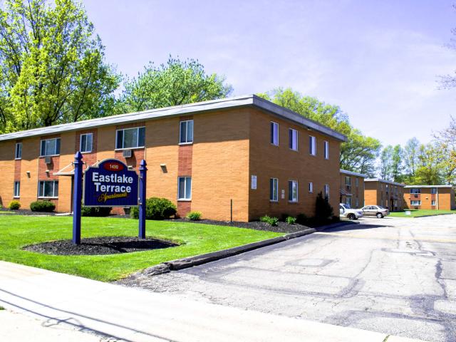 2 BR, 1 BA Apartment 1448 East 337th Street Unit A201, Eastlake, OH 44095
