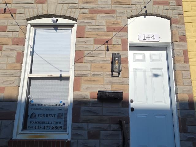 2 BR, 1 BA Apartment 144 N Streeper St, Baltimore, MD 21224