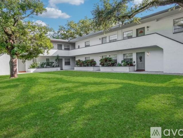2 BR, 1 BA Apartment 1450 SW 8th Ct, Unit 0019, Fort Lauderdale, FL 33312