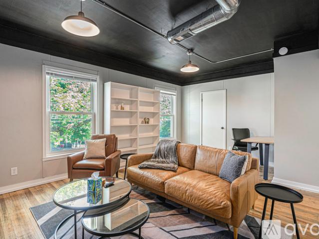 2 BR, 1 BA Apartment 149 Valley Ave NW, Unit 2, Grand Rapids, MI 49504