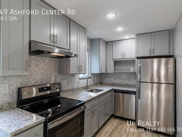 2 BR, 1 BA Apartment 149 Ashford Center Rd, Ashford, CT 06278
