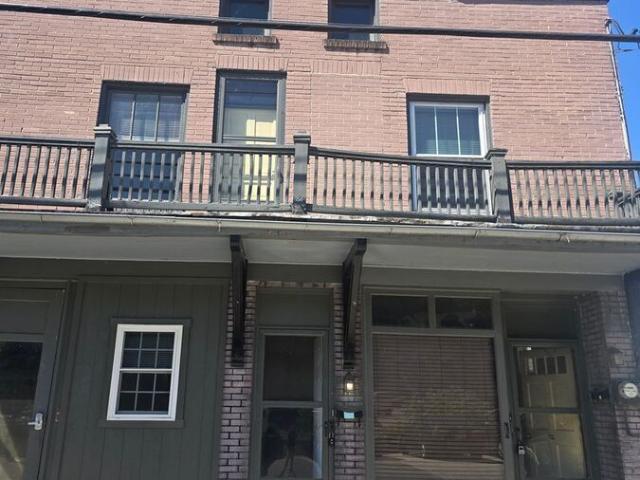 2 BR, 1 BA Apartment 14 18 Penn Ave, Newport, PA 17074