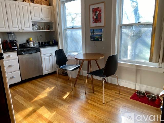 2 BR, 1 BA Apartment 14 1 2 Magnolia Ave, Unit 2, Cambridge, MA 02138