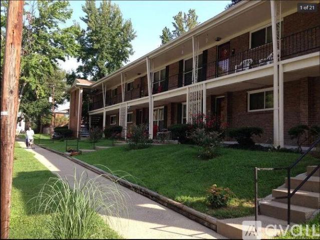 2 BR, 1 BA Apartment 1501 Cowling Avenue, Unit 3, Louisville, KY 40205