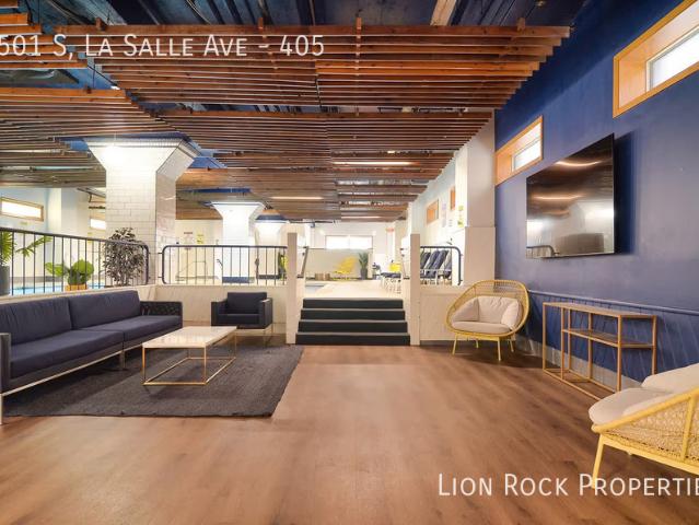 2 BR, 1 BA Apartment 1501 S, La Salle Ave, Minneapolis, MN 55403