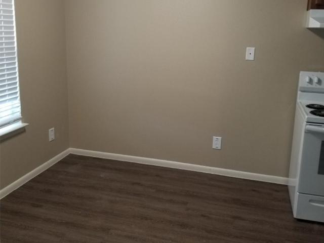 2 BR, 1 BA Apartment 15027 Quail Ridge Road, Danbury, TX 77534