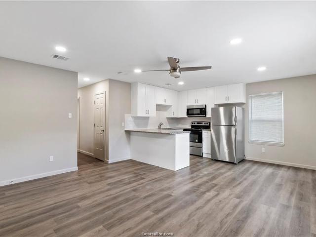2 BR, 1 BA Apartment 1502 Alpine Circle, College Station, TX 77840