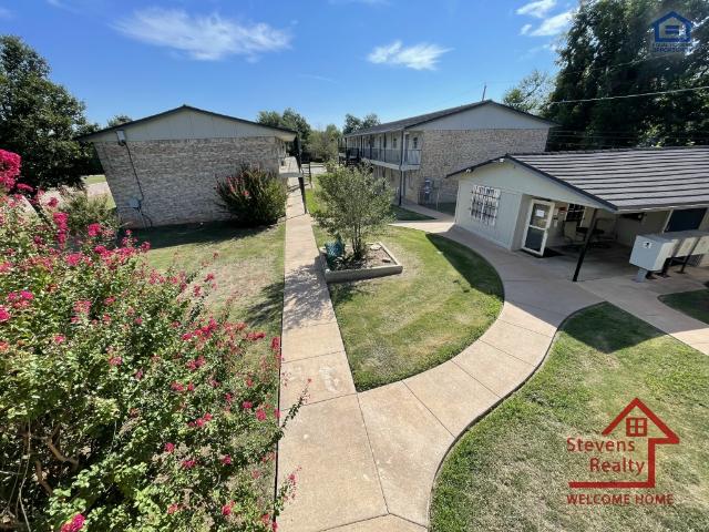 2 BR, 1 BA Apartment 1502 NW Kingsbury Ave, Lawton, OK 73507