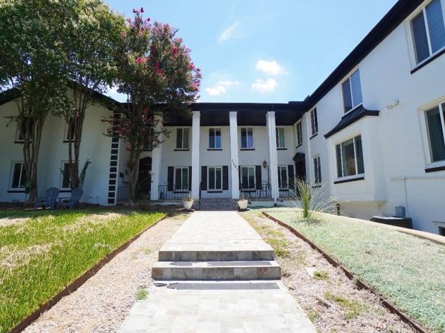 2 BR, 1 BA Apartment 1507 Pease Rd Austin, TX 78703