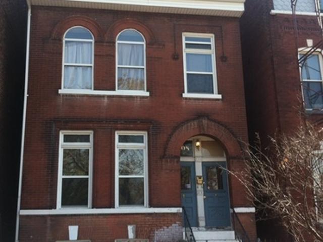 2 BR, 1 BA Apartment 1508 Hebert St, Unit 1F, St. Louis, MO 63107