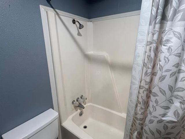 2 BR, 1 BA Apartment 1509 North Grant Drive, Sherman, TX 75092