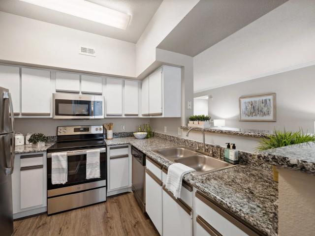 2 BR, 1 BA Apartment 15100 Ella Boulevard Unit 7 710, Houston, TX 77090