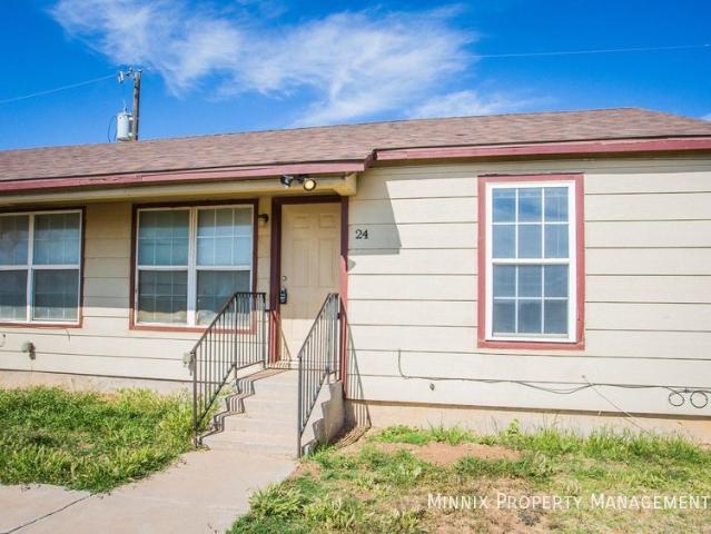 2 BR, 1 BA Apartment 1510 S. 9th St Slaton, TX 79364