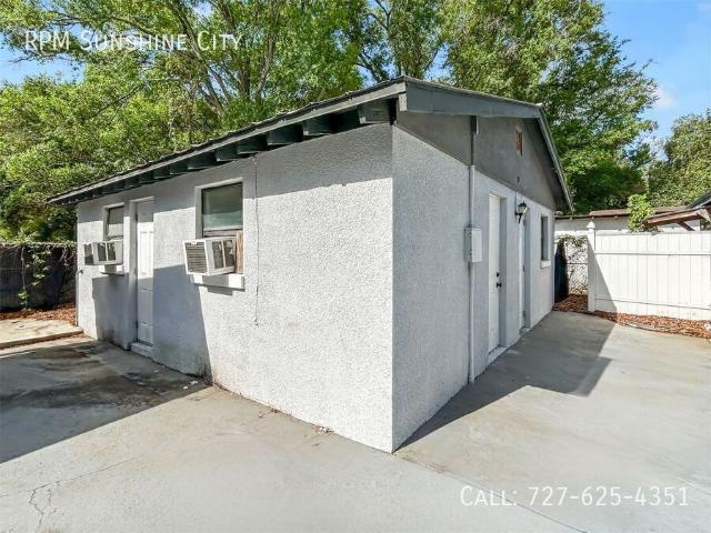 2 BR, 1 BA Apartment 1515 E 31st Ave, Tampa, FL 33610