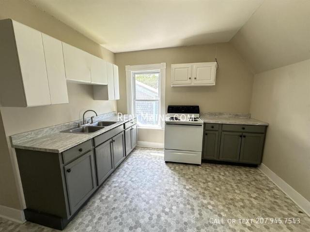 2 BR, 1 BA Apartment 151 4th St. Apt Old Town, ME 04468