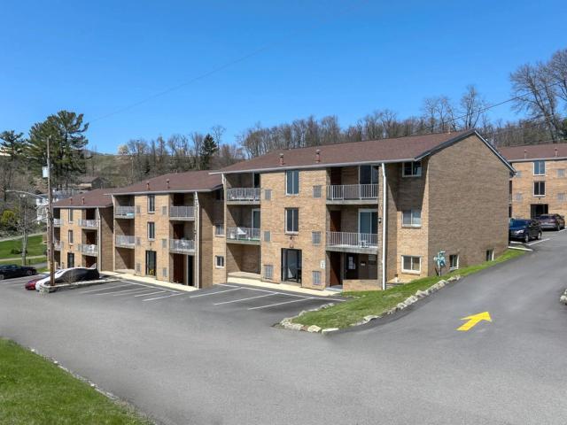 2 BR, 1 BA Apartment 151 Dix Dr Unit Unit 36, North Versailles, PA 15137