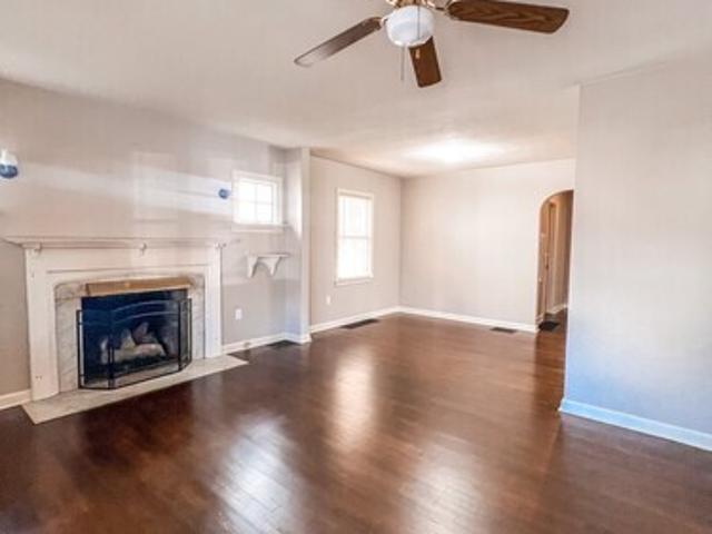 2 BR, 1 BA Apartment 1521 California St, Columbus, IN 47201