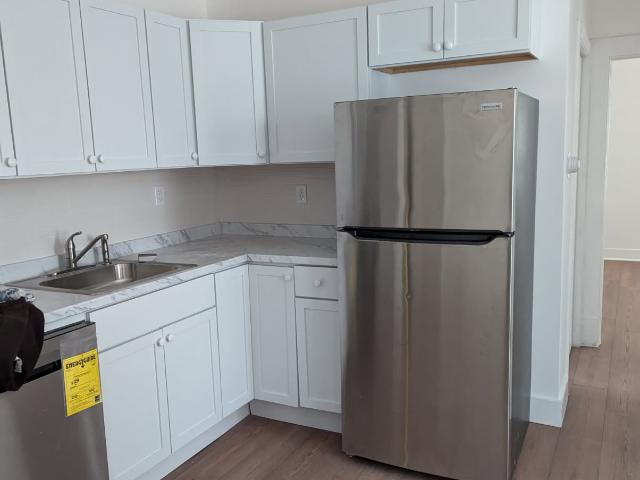 2 BR, 1 BA Apartment 152 Oak St, New Britain, CT 06051