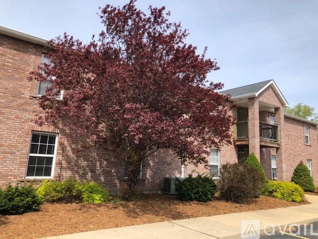2 BR, 1 BA Apartment 1535 W Pacific St, Unit 103, Pacific, MO 63069