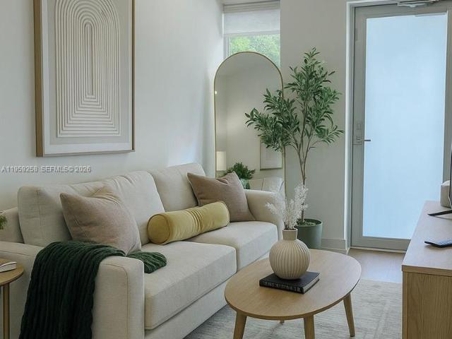 2 BR, 1 BA Apartment 1535 West Avenue, Miami Beach, FL 33139