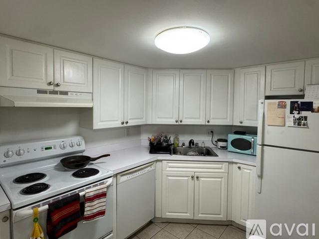 2 BR, 1 BA Apartment 1539 Beacon St, Unit 2A, Brookline, MA 02446