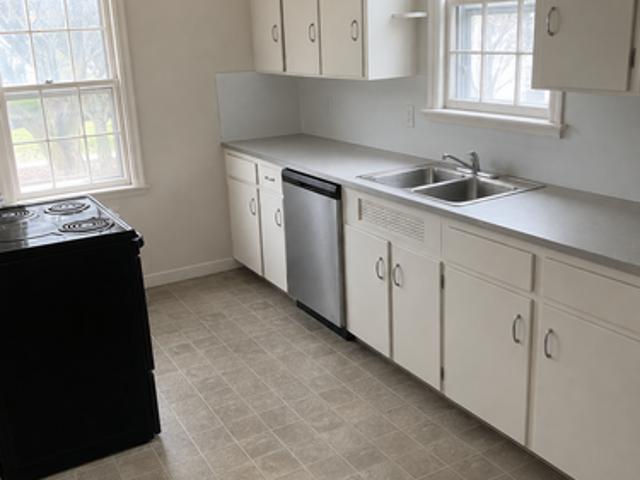 2 BR, 1 BA Apartment 1540 Packard Street, Unit #4, Ann Arbor, MI 48104