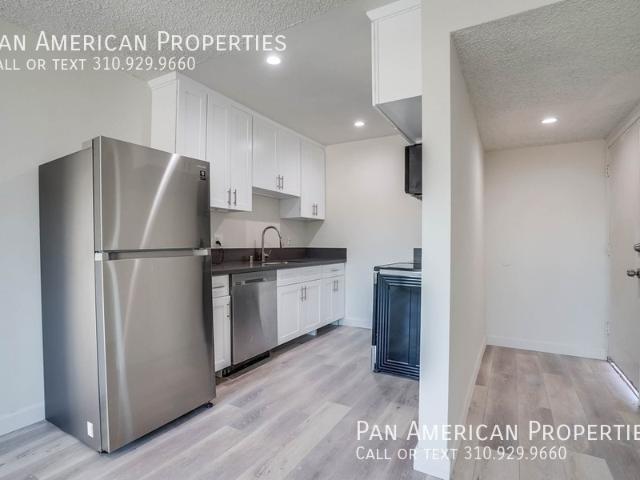 2 BR, 1 BA Apartment 15515 S. Vermont Ave, Gardena, CA 90247