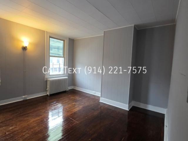 2 BR, 1 BA Apartment 155 School St, Yonkers, NY 10701