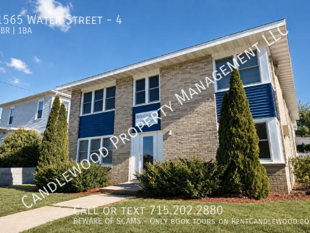 2 BR, 1 BA Apartment 1565 Water Street, Stevens Point, WI 54481