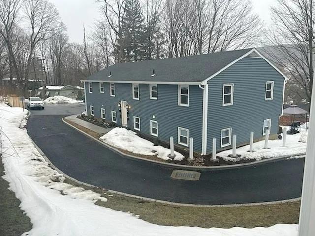 2 BR, 1 BA Apartment 156 Main St, Collinsville, CT 06019