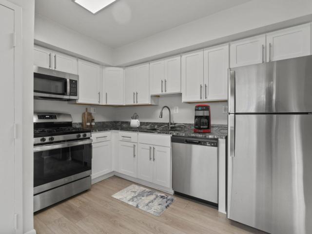 2 BR, 1 BA Apartment 1599 East Jefferson Street Unit 1645 104, Rockville, MD 20852