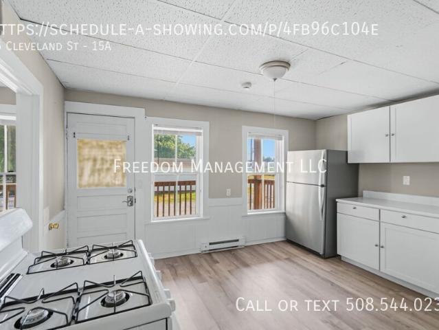 2 BR, 1 BA Apartment 15 Cleveland St, Putnam, CT 06260