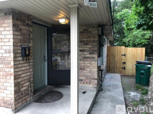 2 BR, 1 BA Apartment 163 Dodge Ave, Unit A, Jefferson, LA 70121