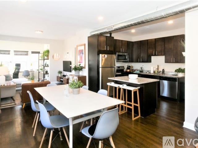 2 BR, 1 BA Apartment 1604 W Berwyn Ave, Unit 1604 #2, Chicago, IL 60640