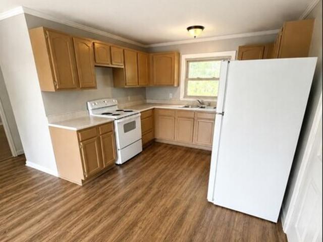 2 BR, 1 BA Apartment 161 W Wadsworth Cir, Unit 161, Oak Ridge, TN 37830