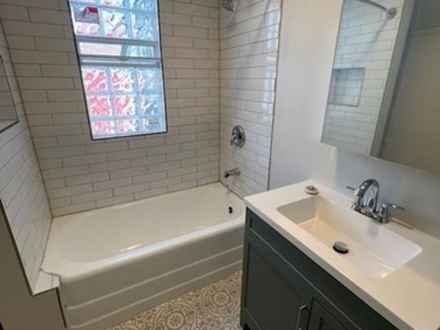 2 BR, 1 BA Apartment 1628 E Belleview Pl, Unit Upper, Milwaukee, WI 53211